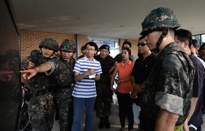 cpbc News : DMZ 지뢰 군 장병 다리 절단..북한 매설 목함지뢰가 원인
