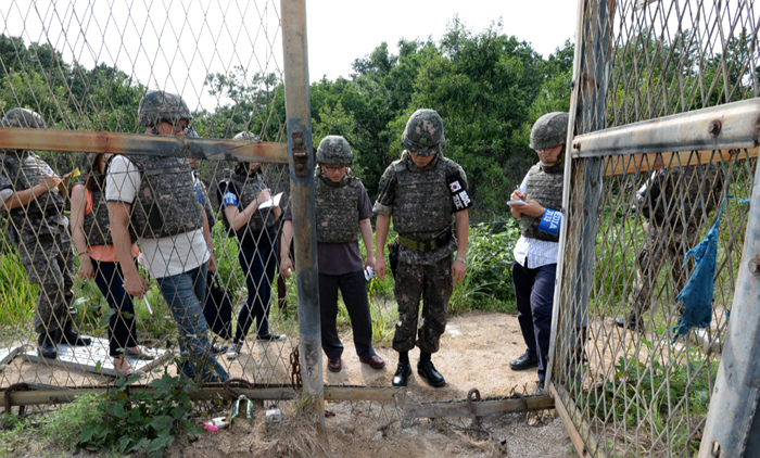 cpbc News : DMZ 지뢰 군 장병 다리 절단..북한 매설 목함지뢰가 원인